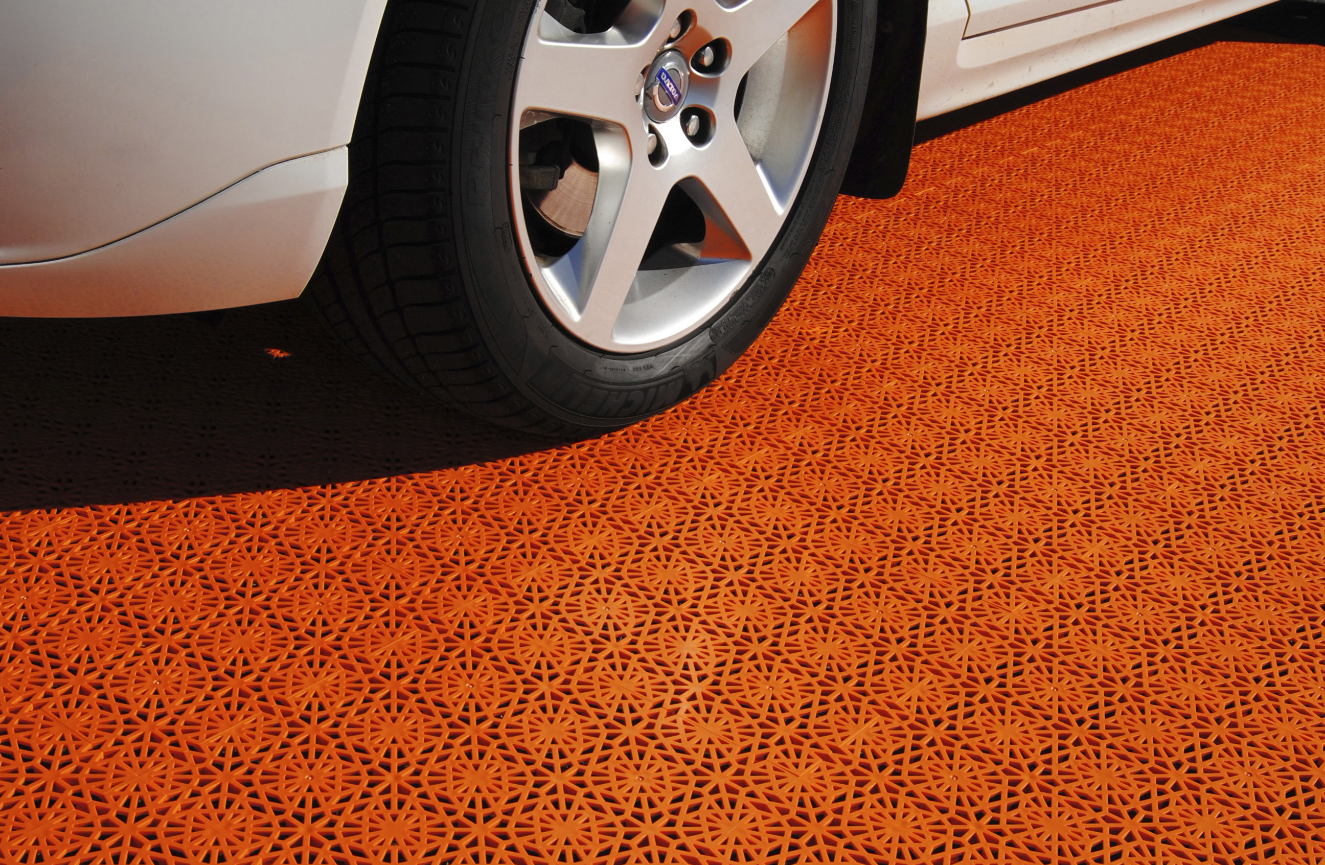 Garage floor from Bergo Flooring